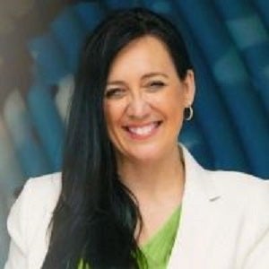 Sarah Gleeson - Author Biography | Entrepreneur