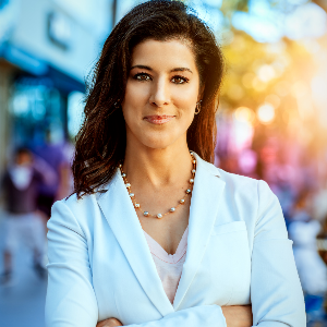 Nicole Rodrigues - Author Biography | Entrepreneur