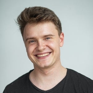 Max Desiak - Author Biography | Entrepreneur