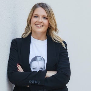 Laura Roberts - Author Biography | Entrepreneur