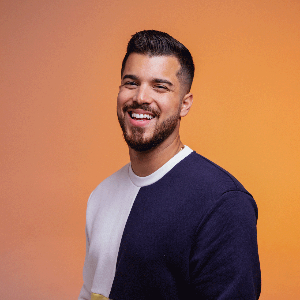 Alex Quin - Author Biography | Entrepreneur