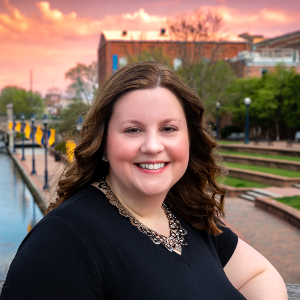 Amanda Haddaway - Author Biography | Entrepreneur