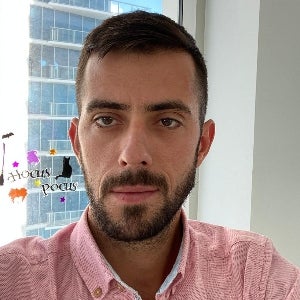 Milos Eric - Author Biography | Entrepreneur