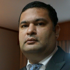 Noman Shah - Author Biography | Entrepreneur