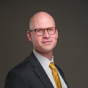 Kenneth Burke - Author Biography | Entrepreneur