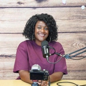 Simone Bell - Author Biography | Entrepreneur