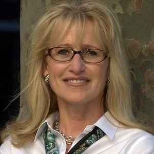 Cathy Reilly - Author Biography | Entrepreneur