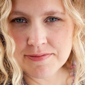 Julie Stoian - Author Biography | Entrepreneur