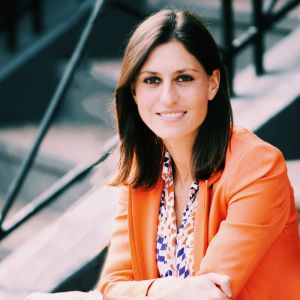 Janet Comenos - Author Biography | Entrepreneur