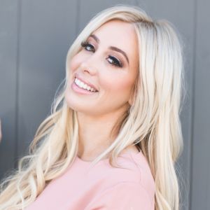 Sarah Pendrick - Author Biography | Entrepreneur