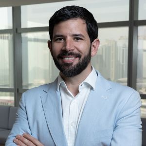 Simon Comina - Author Biography | Entrepreneur