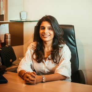 Pooja Bajaj Chadha - Author Biography | Entrepreneur