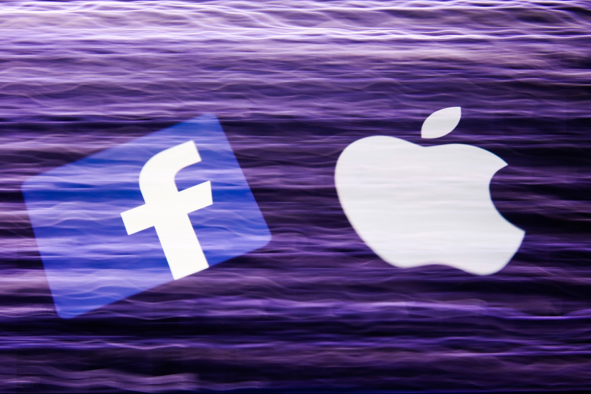 In the War Between Apple and Facebook, I Know Who I'm Betting On ...