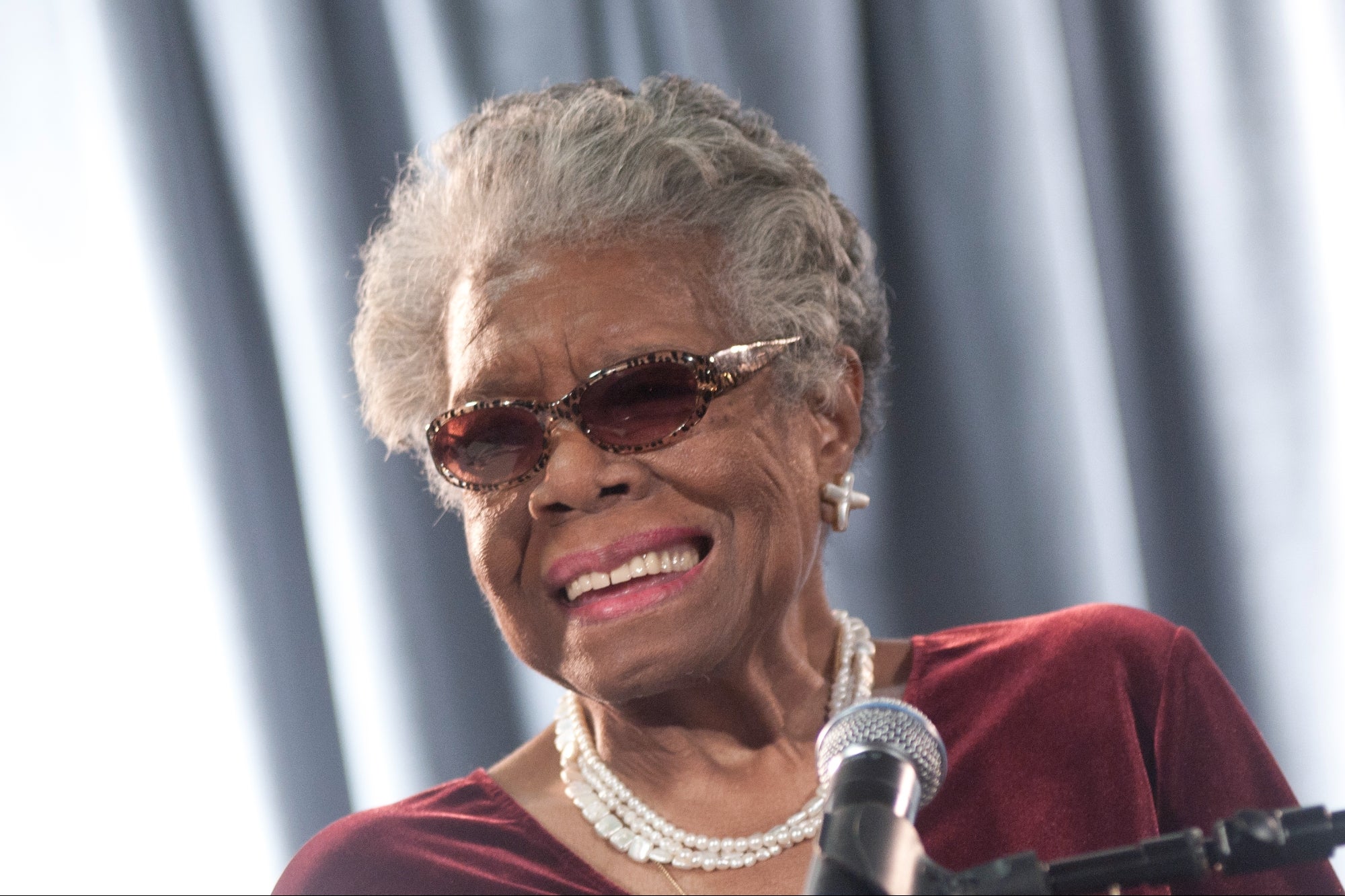 What Maya Angelou's Daily Routine Can Teach Entrepreneurs About the ...