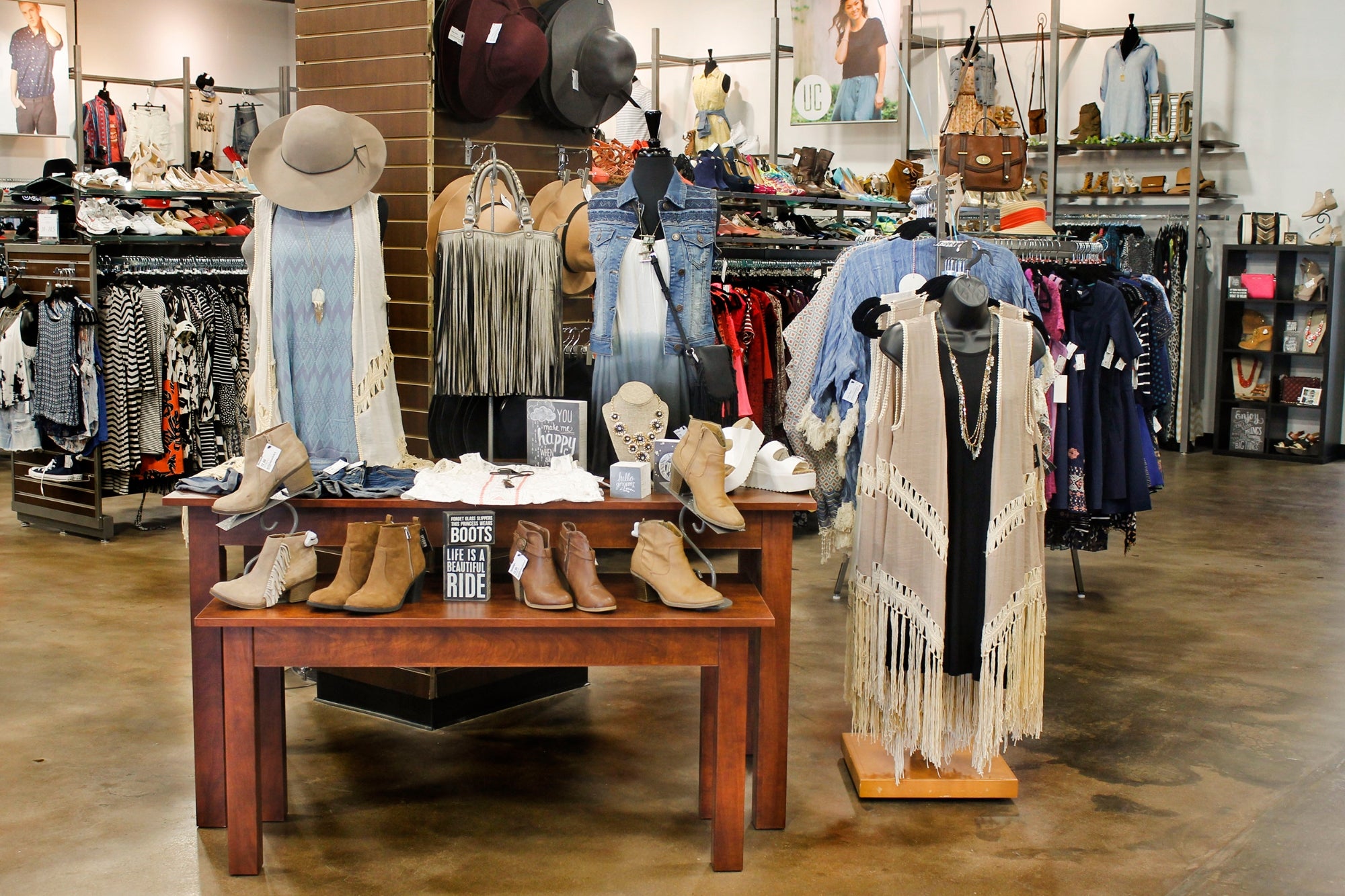 Now's Your Time to Cash in on the Resale Clothing Opportunity ...