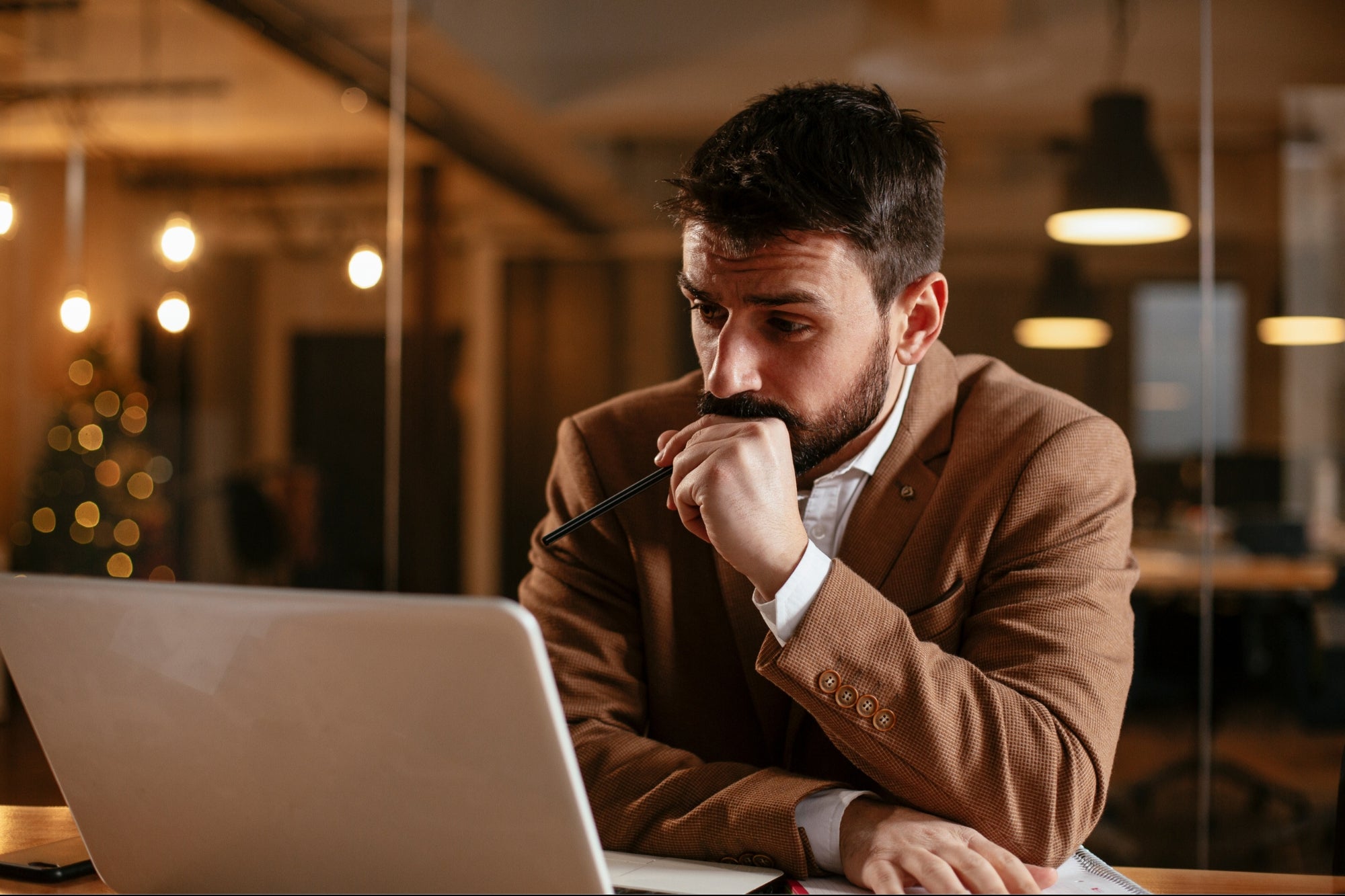 Alex Tapper - Author Biography | Entrepreneur