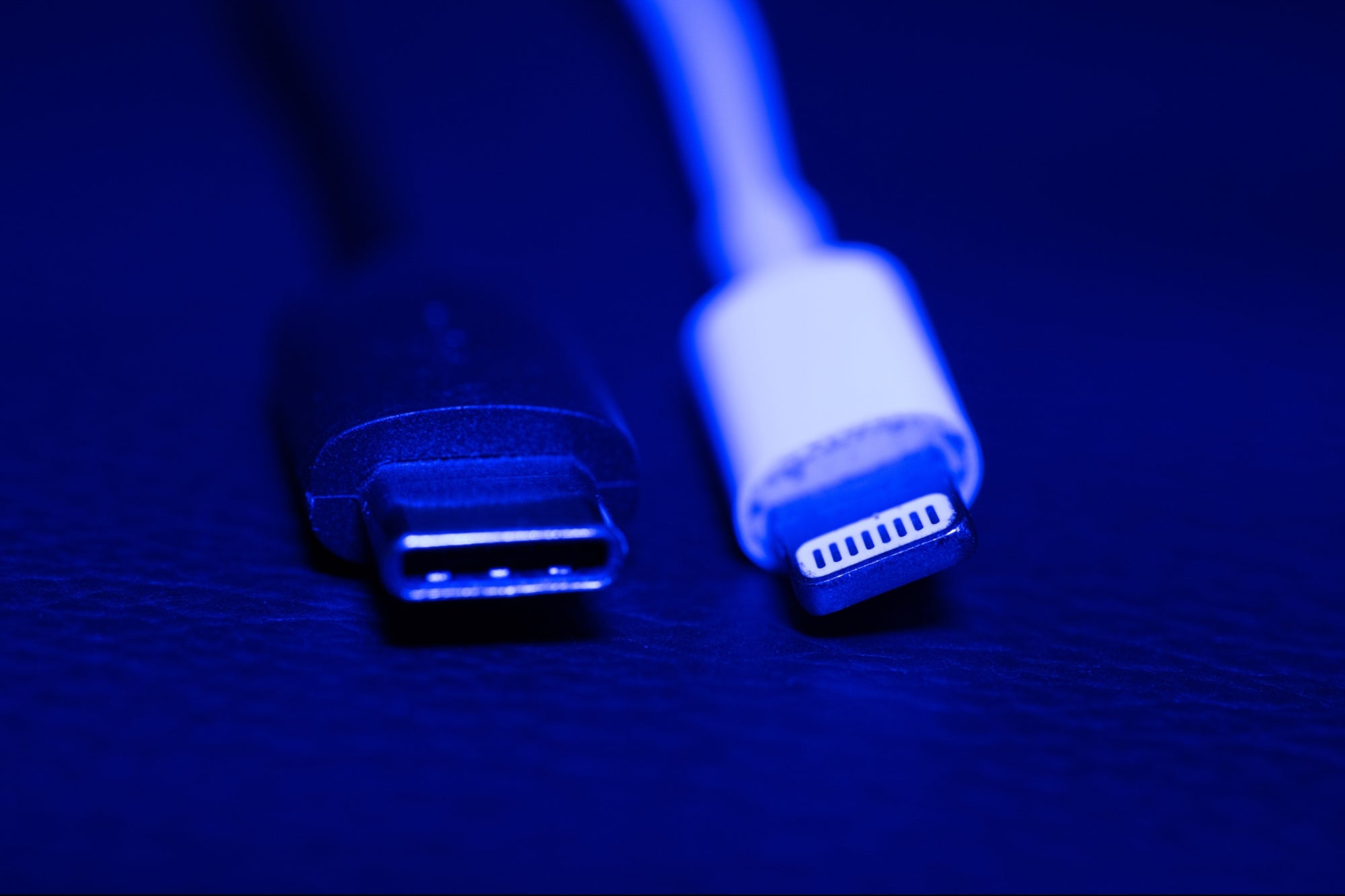 eu-wants-all-phones-to-be-charged-by-usb-c-cables-entrepreneur