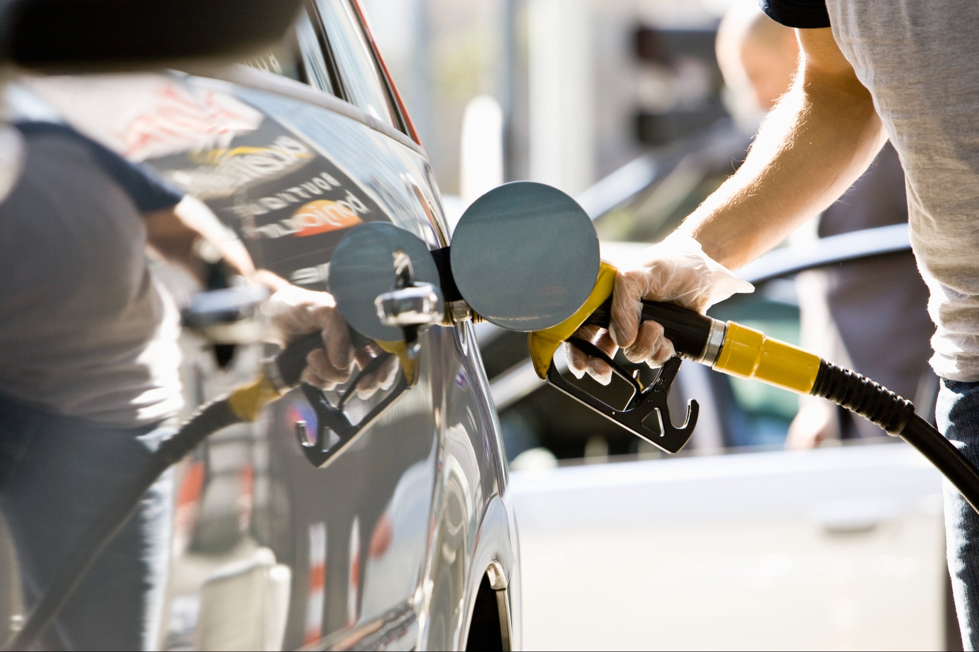 US Gasoline Prices Rise to Fresh 7-Year High | Entrepreneur
