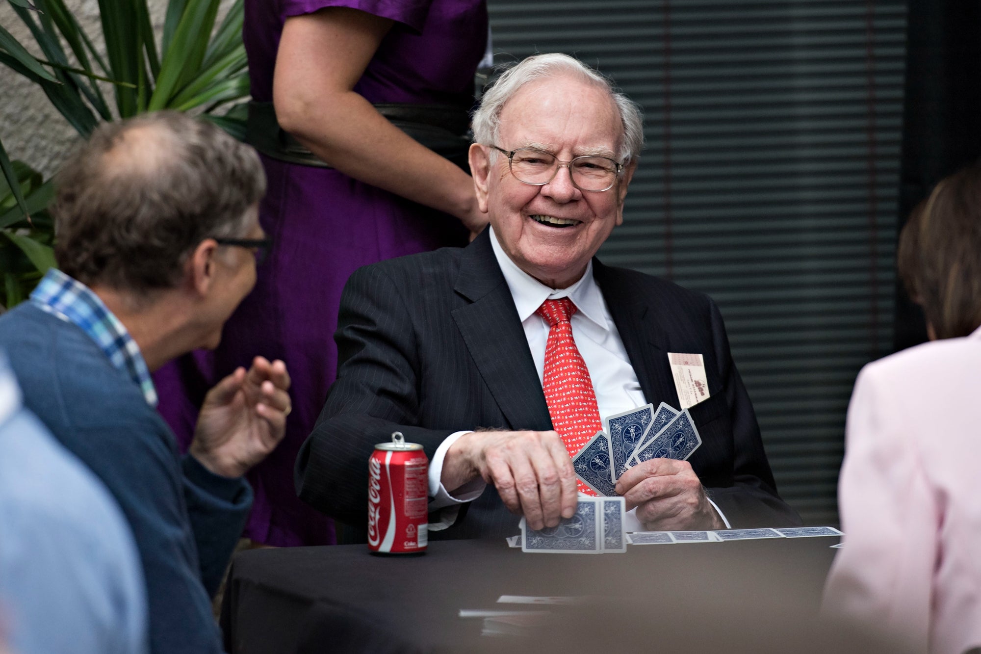 How Do Your Eating Habits Compare to Warren Buffett, Elon Musk and Bill ...