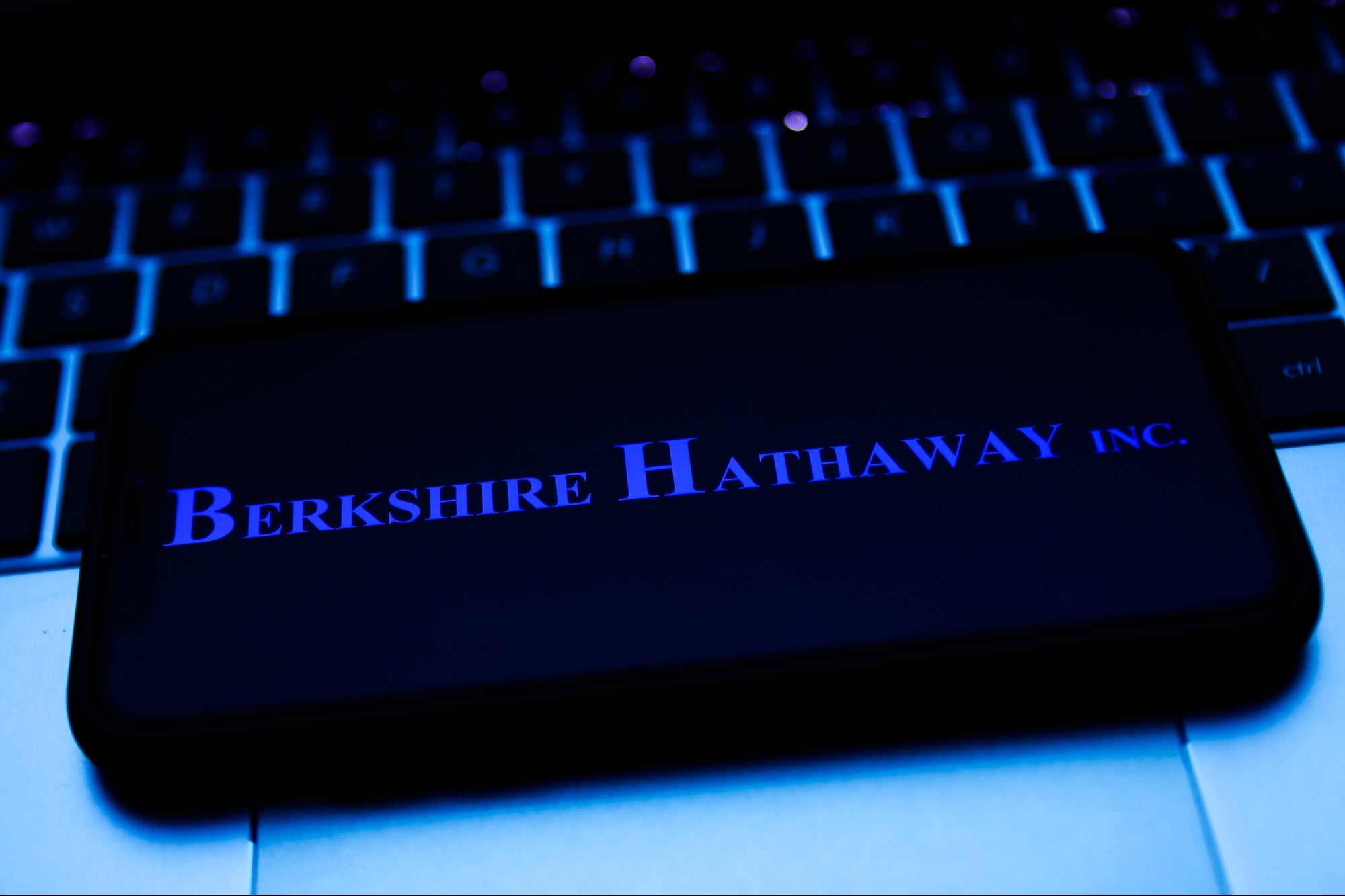 Berkshire Hathaway Reports 18% Gain in Operating Profit, With Its Cash ... Berkshire Hathaway Reports 18% Gain in Operating Profit, With Its Cash ...
