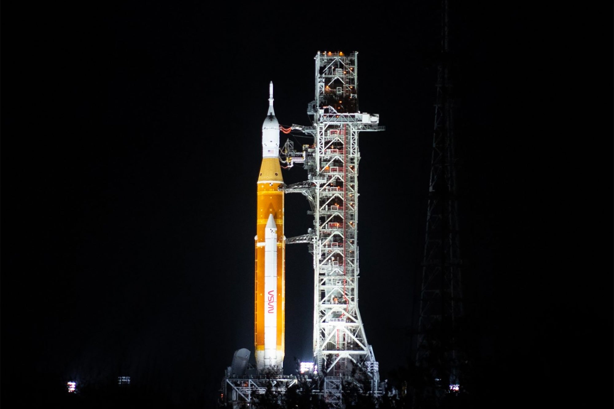 Artemis, the rocket that will take a woman to the Moon, is presented at ...