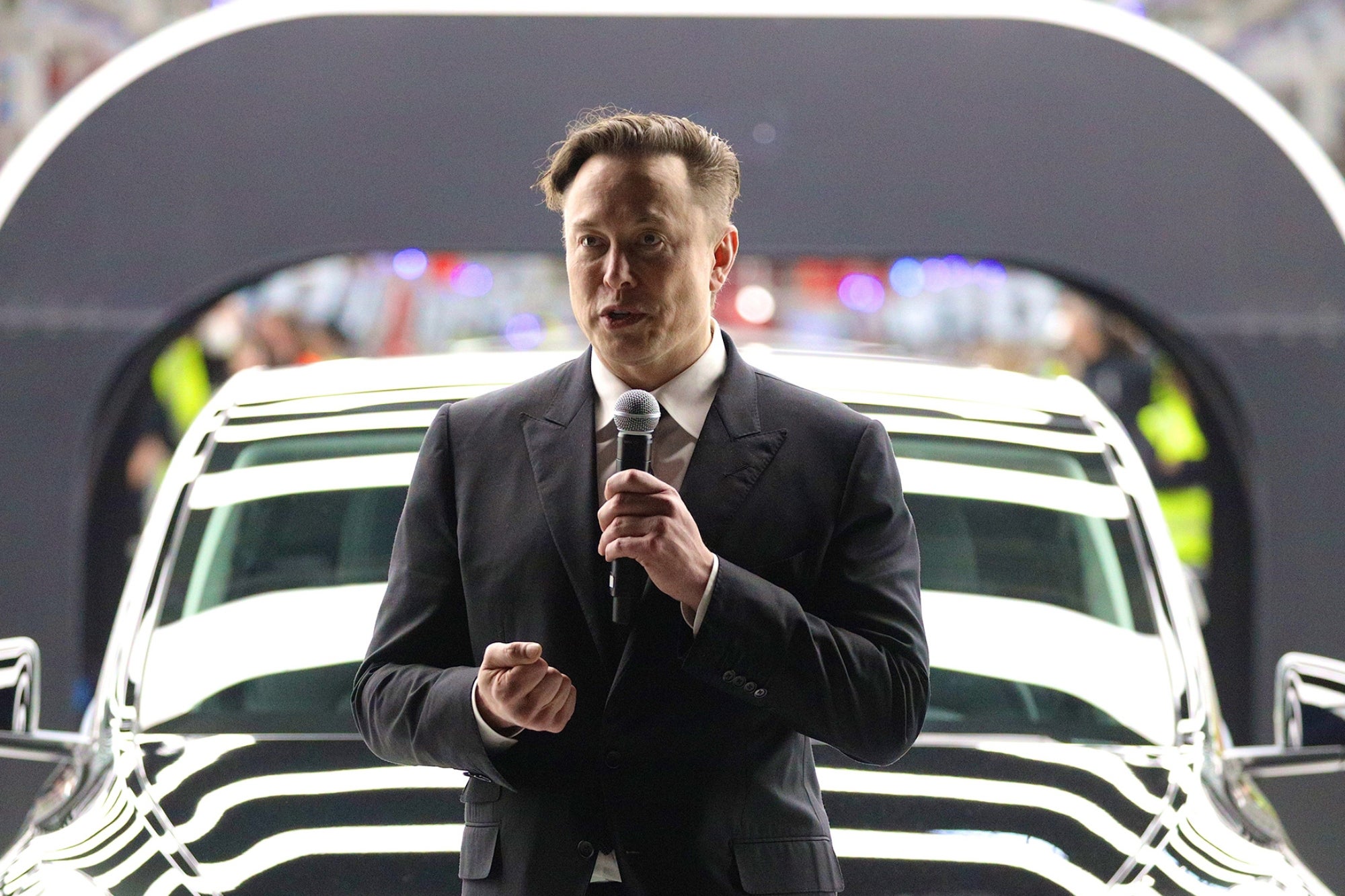 'Dad Dance of the Year': Elon Musk Goes Viral For Cringeworthy Dance ...