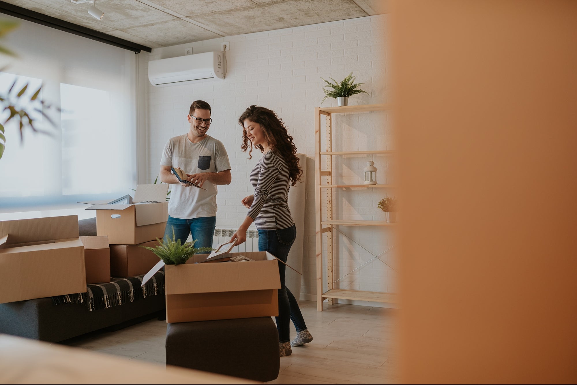 Offer These 8 Terms in Your Employee Relocation Packages to Make Your ...
