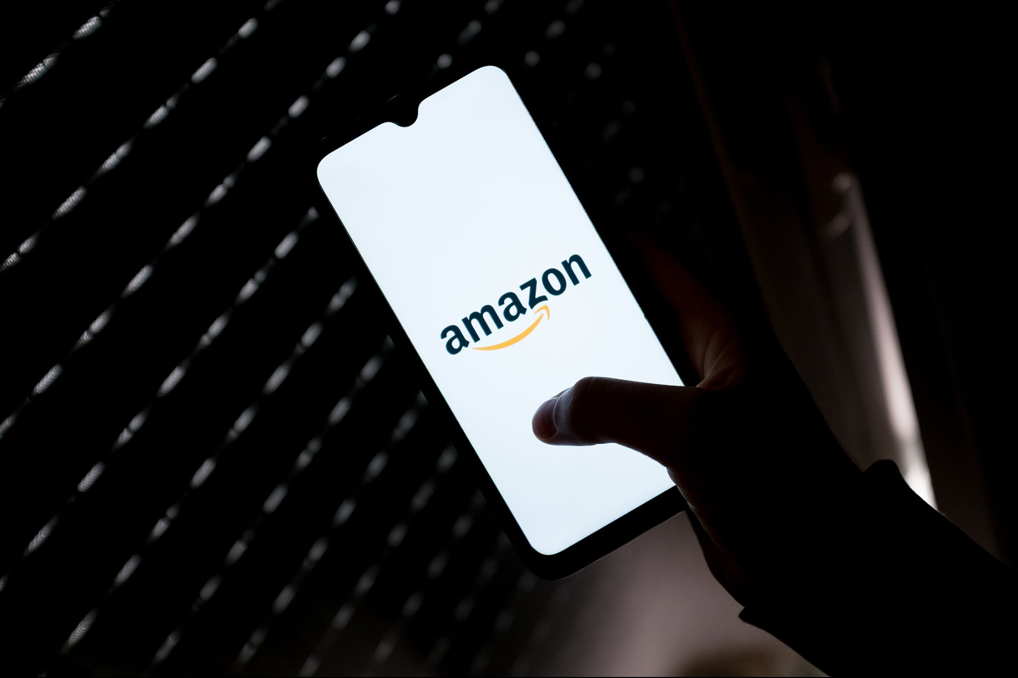 Amazon Texting Scams Are On the Rise, Here's How to Protect Your Data ...