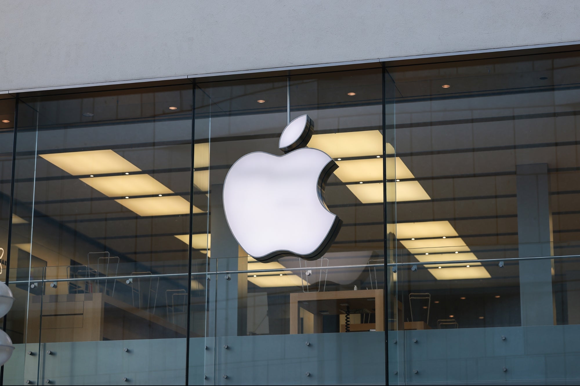 Apple Worker Group Protests New Office Return Policy | Entrepreneur