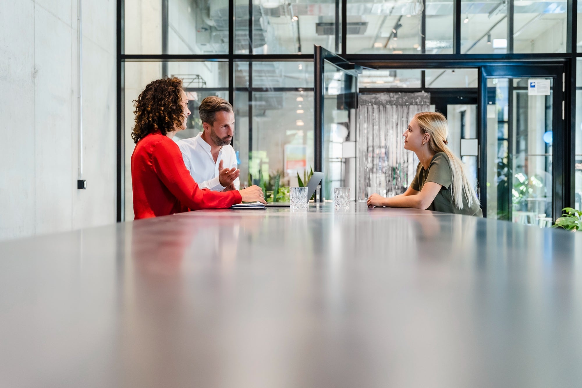 How to Write a Job Listing That Attracts the Right Candidate | Entrepreneur