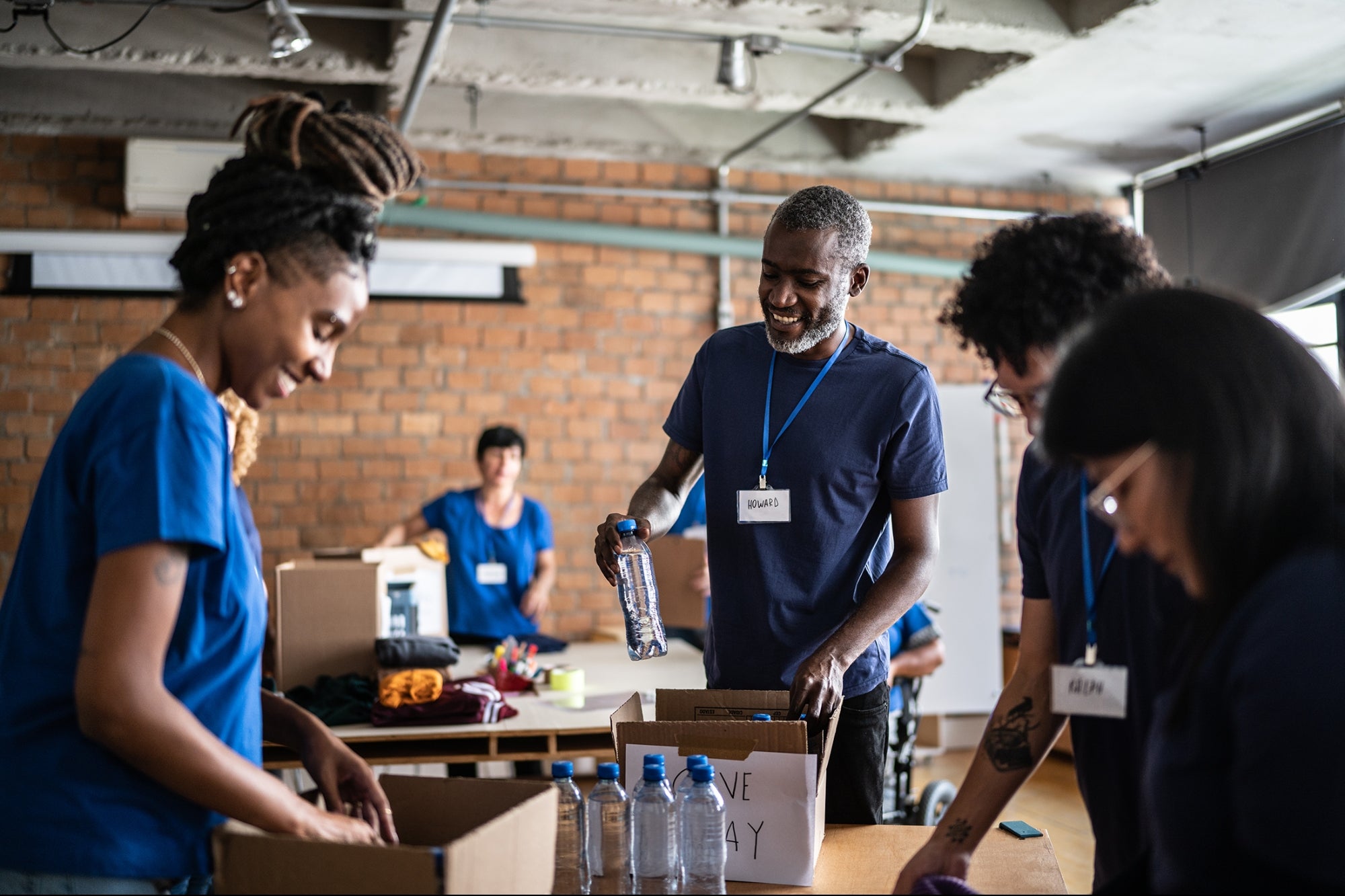 Why Giving Back Is Good for You and Your Business | Entrepreneur