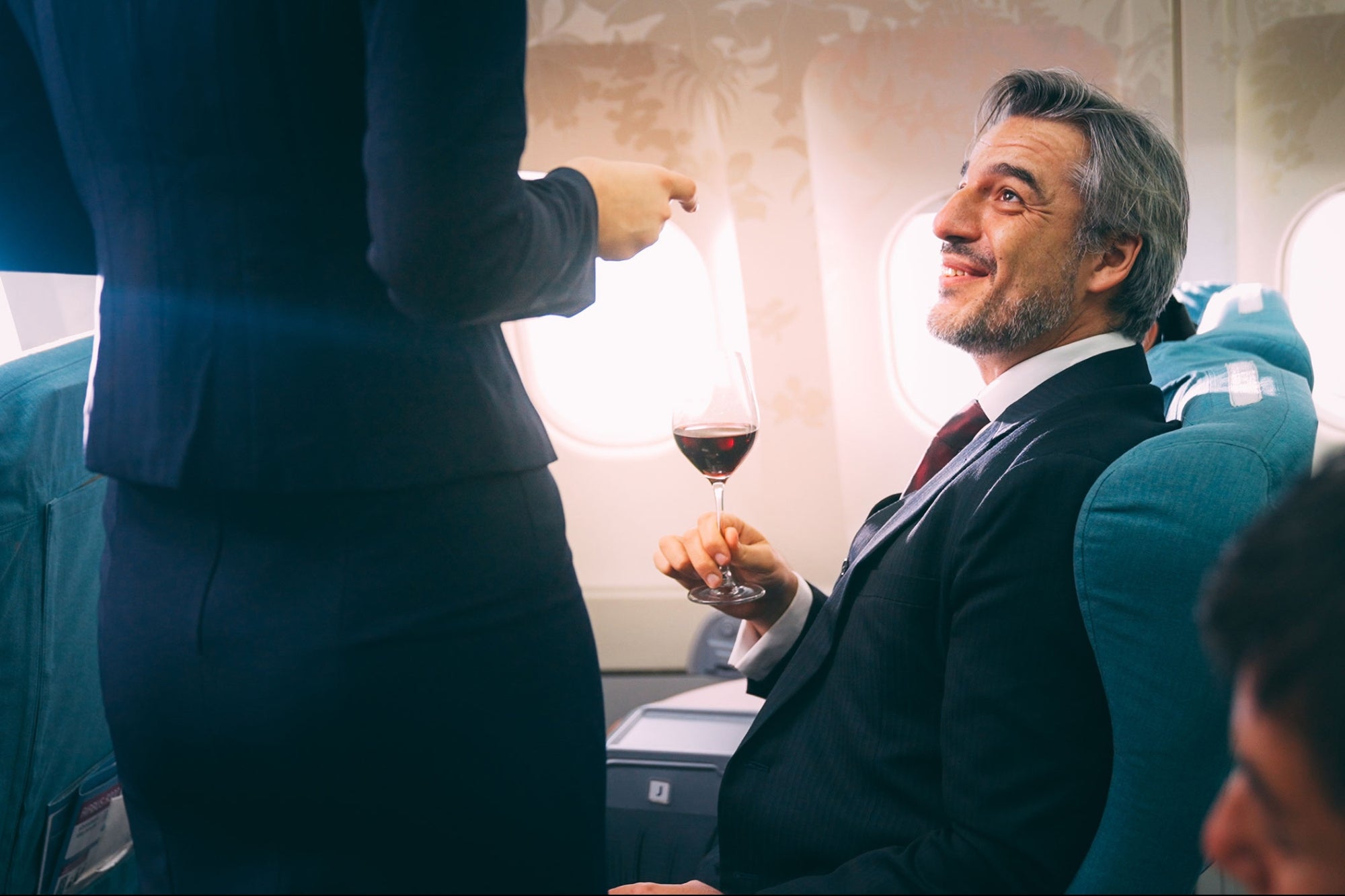 How to Fly First Class For Cheap and Without Paying Full Price ...