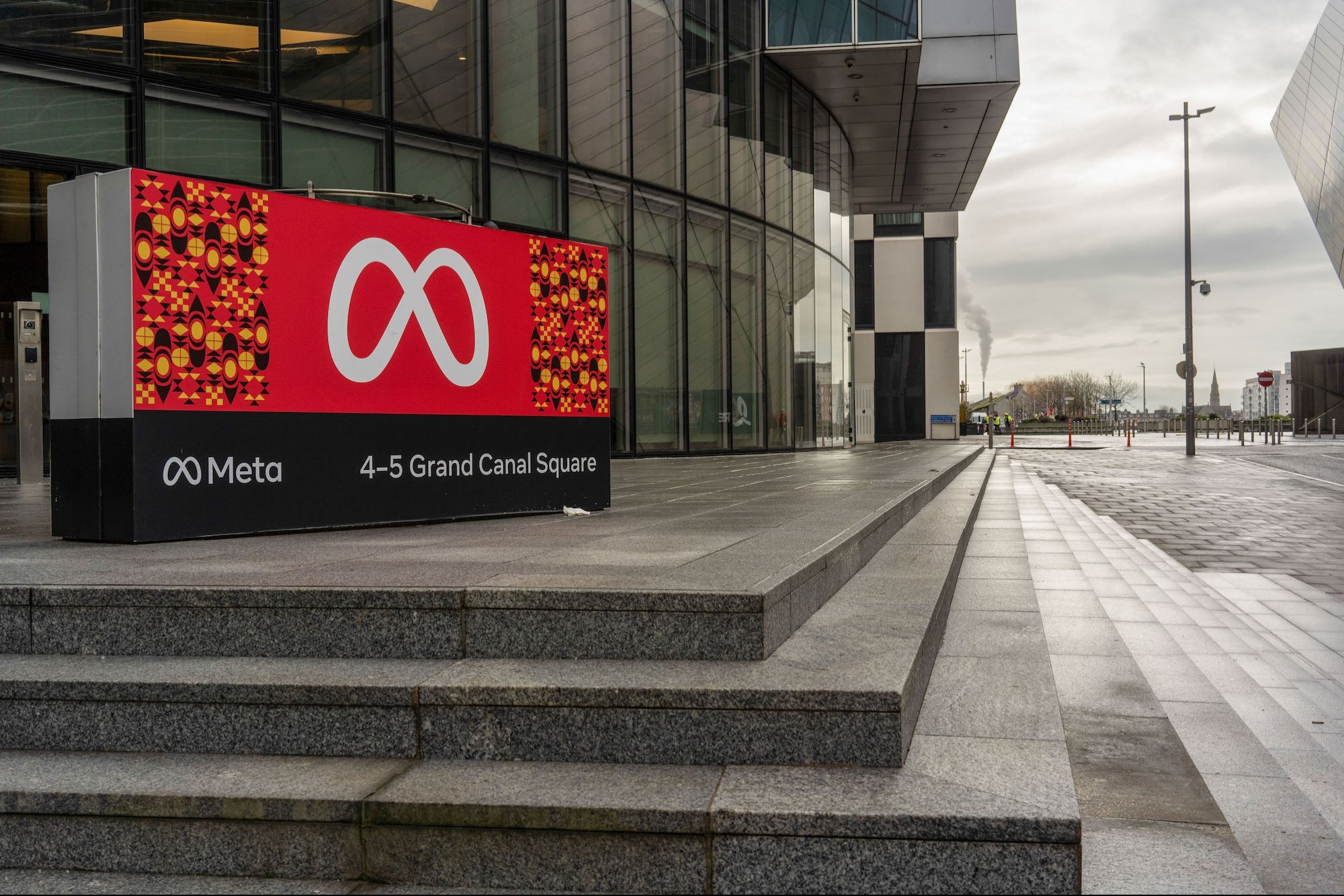 Meta Orders Workers Back to Office, Says It Helps 'Build Trust ...