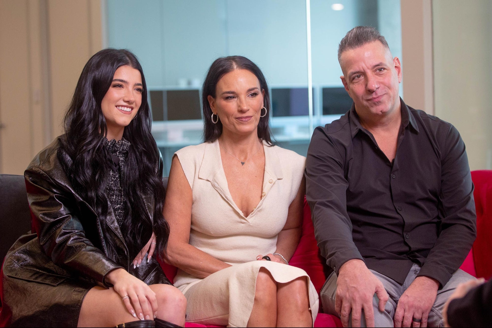 The D'Amelios, TikTok's 'First Family,' Reveal The 5 Secrets Behind ...