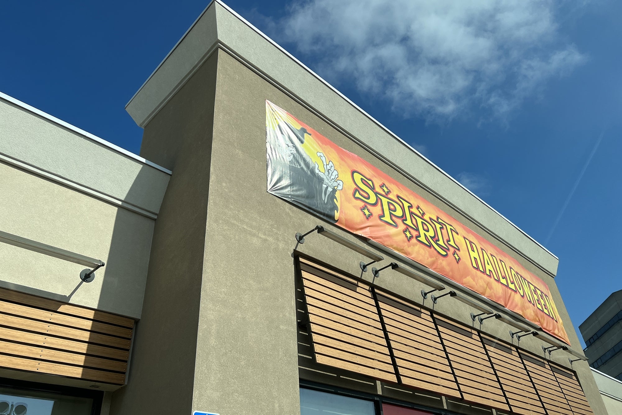 Unmasking The Truth Behind Spirit Halloween's Pop-Up Success | Entrepreneur