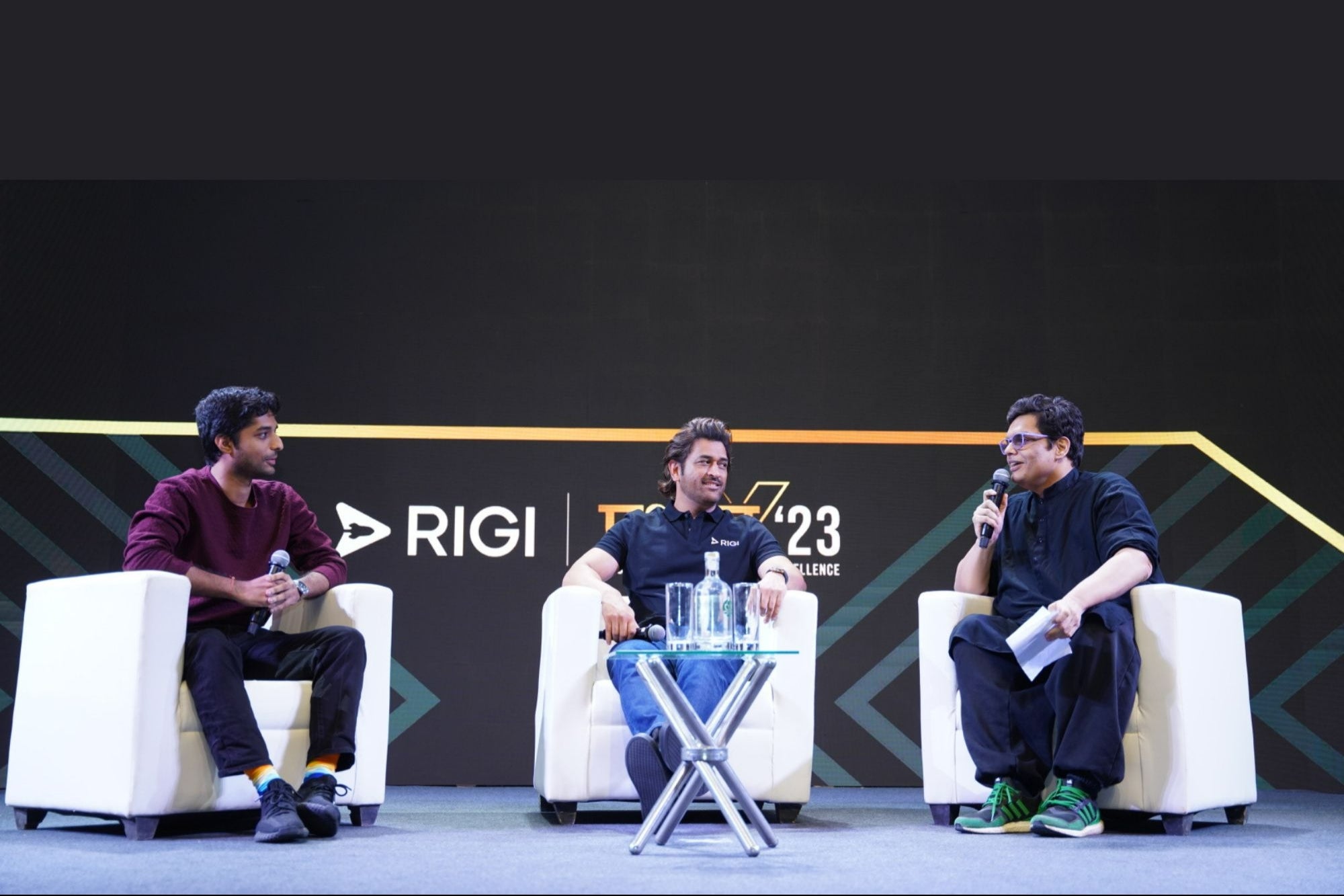 6 Powerful Life Lessons From Cricket Legend MS Dhoni | Entrepreneur