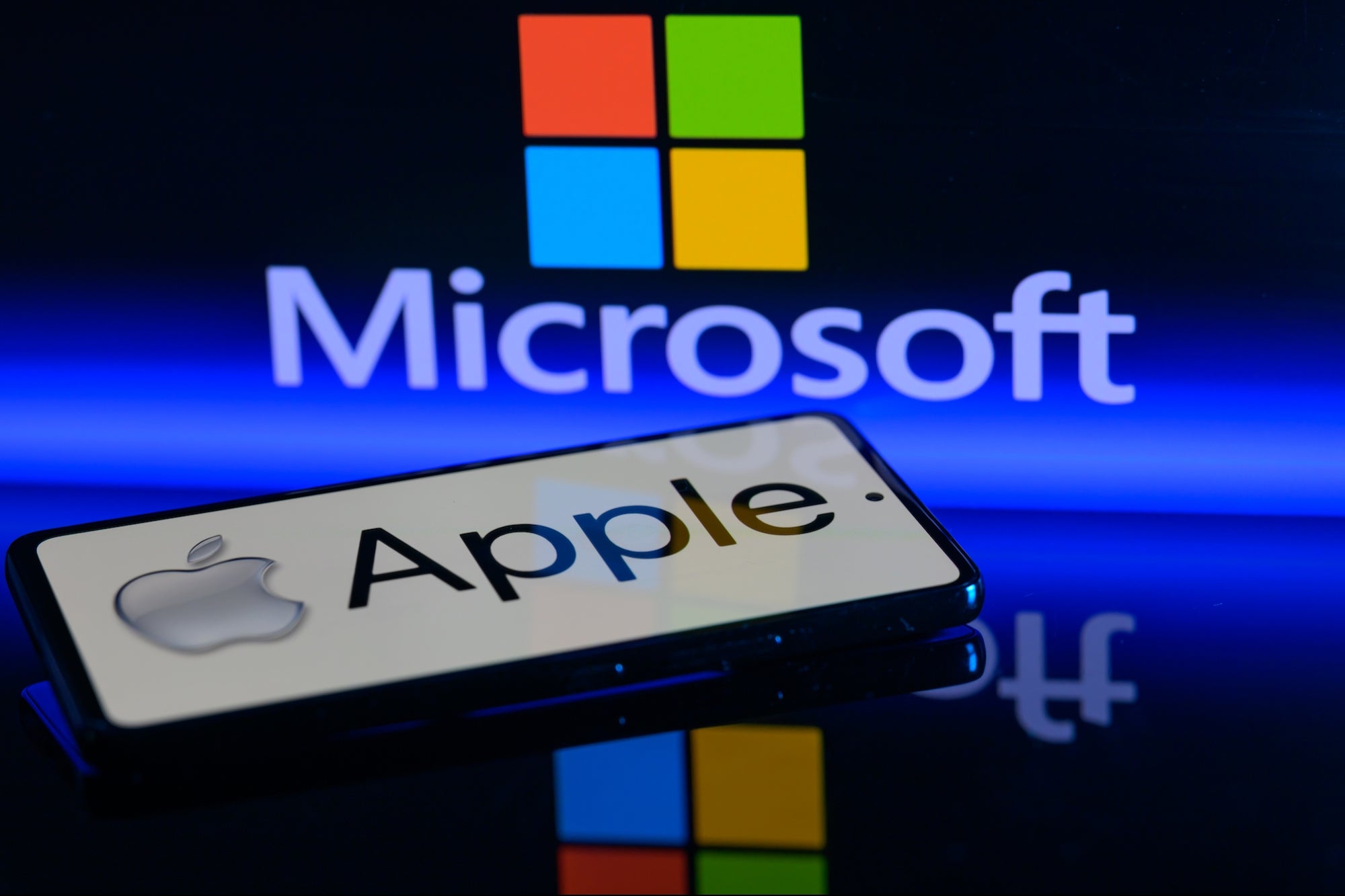 Microsoft Replaces Apple as Most Valuable Public Company | Alpha Leaders