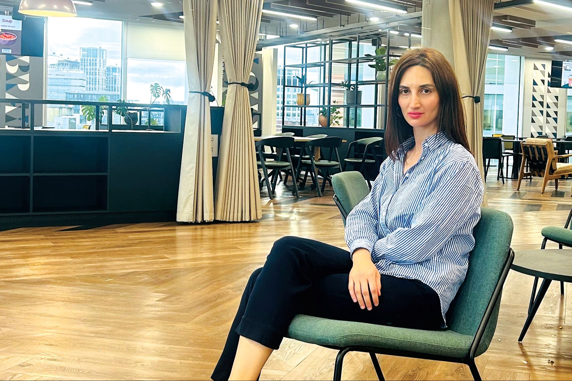 გაიცანით ნუცა თოხაძე - ქართველი ანტრეპრენერი, რომელიც ლონდონში ...