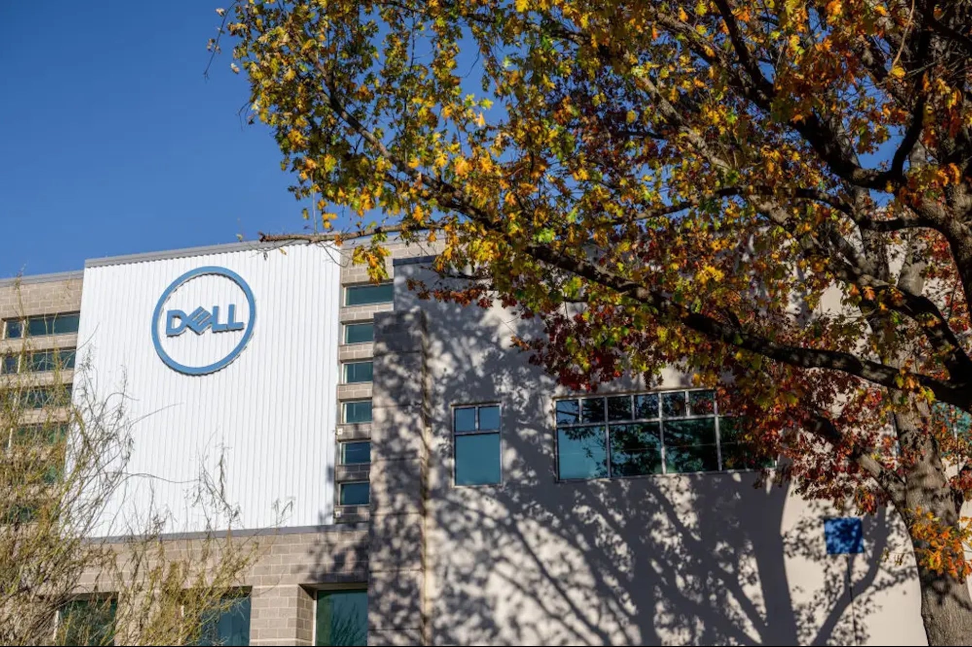 Dell Sales Team Mandated 5-Day-a-Week RTO With 2 Days Notice | Entrepreneur