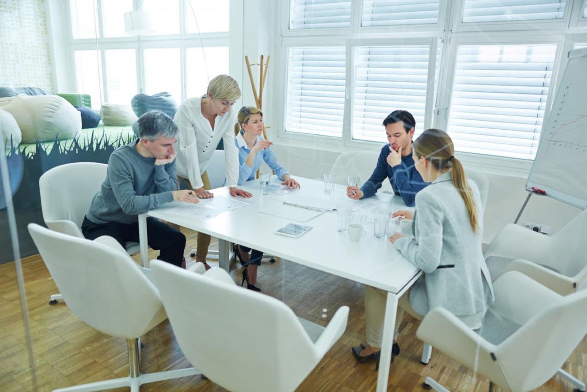 Master These 4 Simple Pitching Concepts to Capture a Room's Attention ...