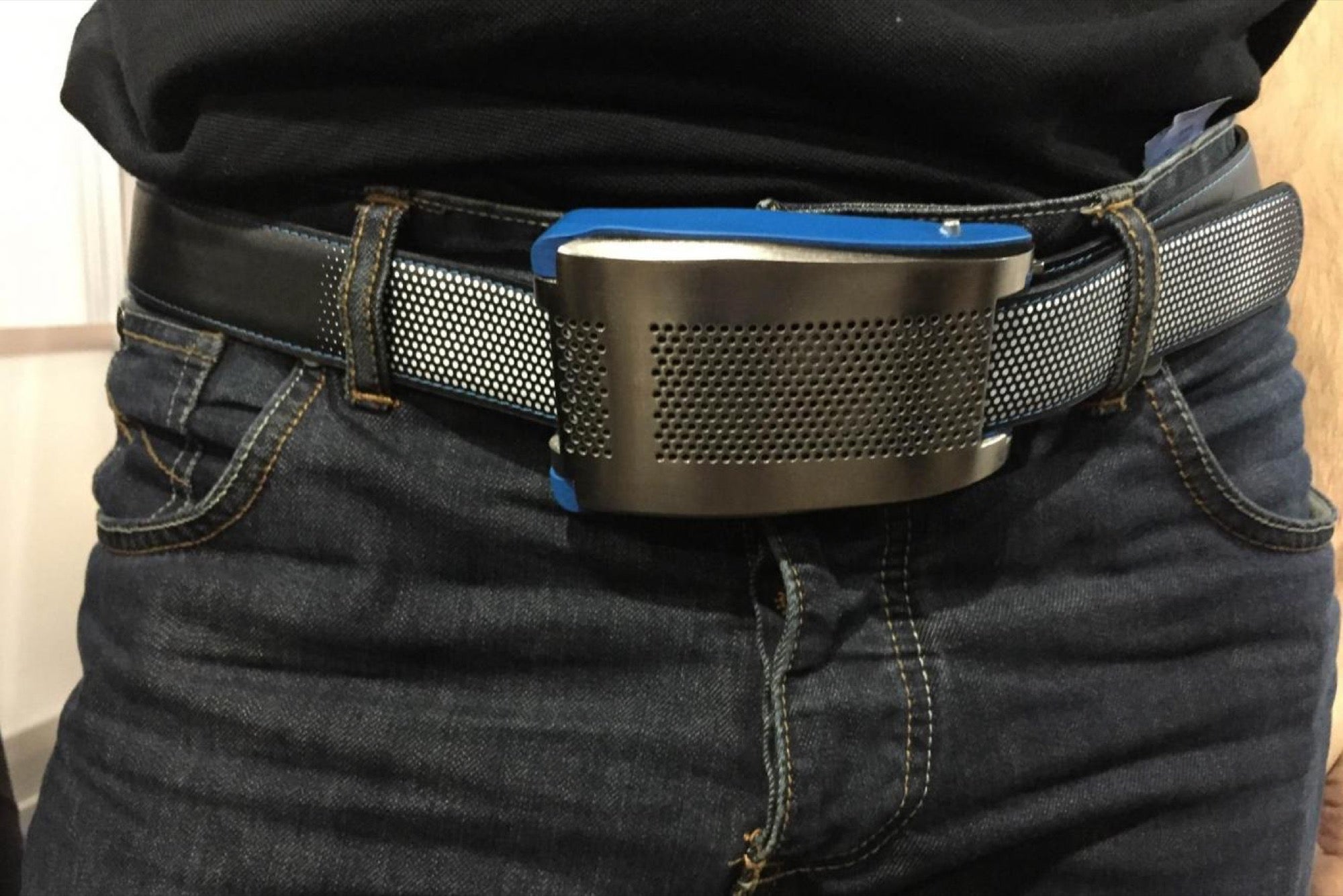 A 'Smart' Belt Automatically Adjusts to Keep Your Pants Up | Entrepreneur