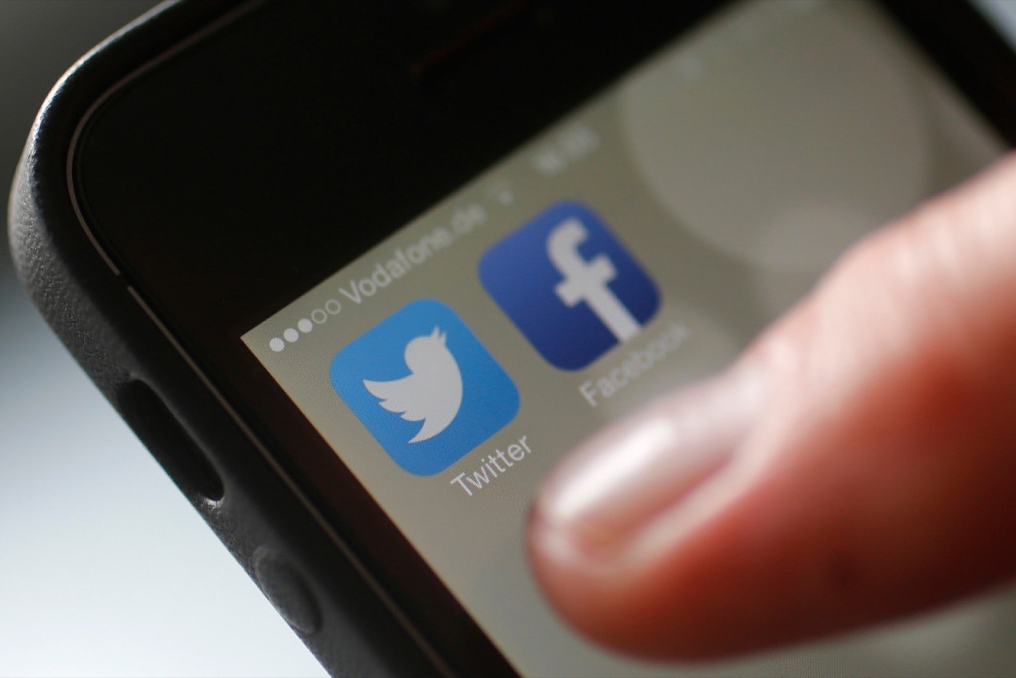 3 Reasons Fake Fans Cause Real Problems for Businesses | Entrepreneur