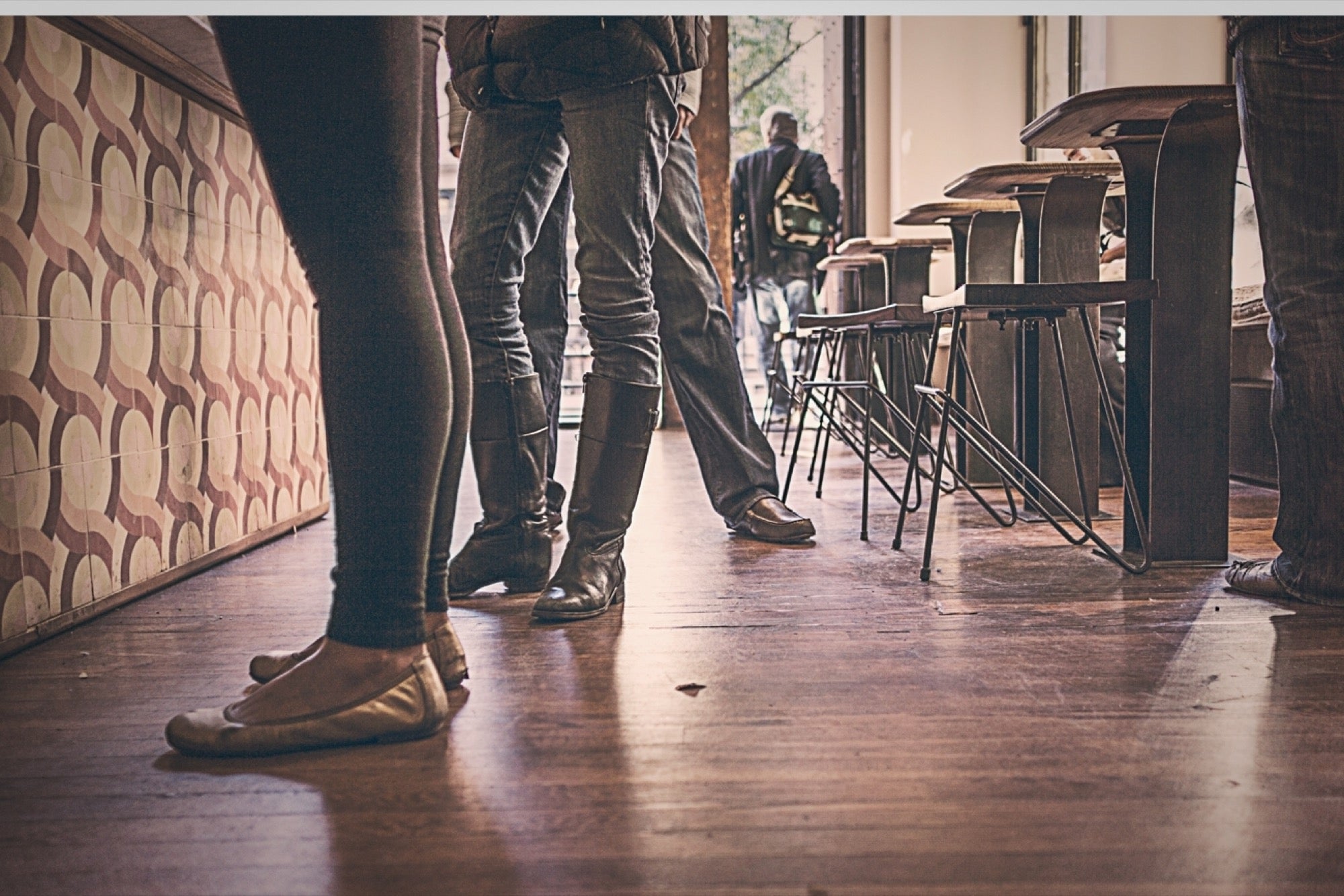 7 Ways Introverts Can Become Master Minglers | Entrepreneur
