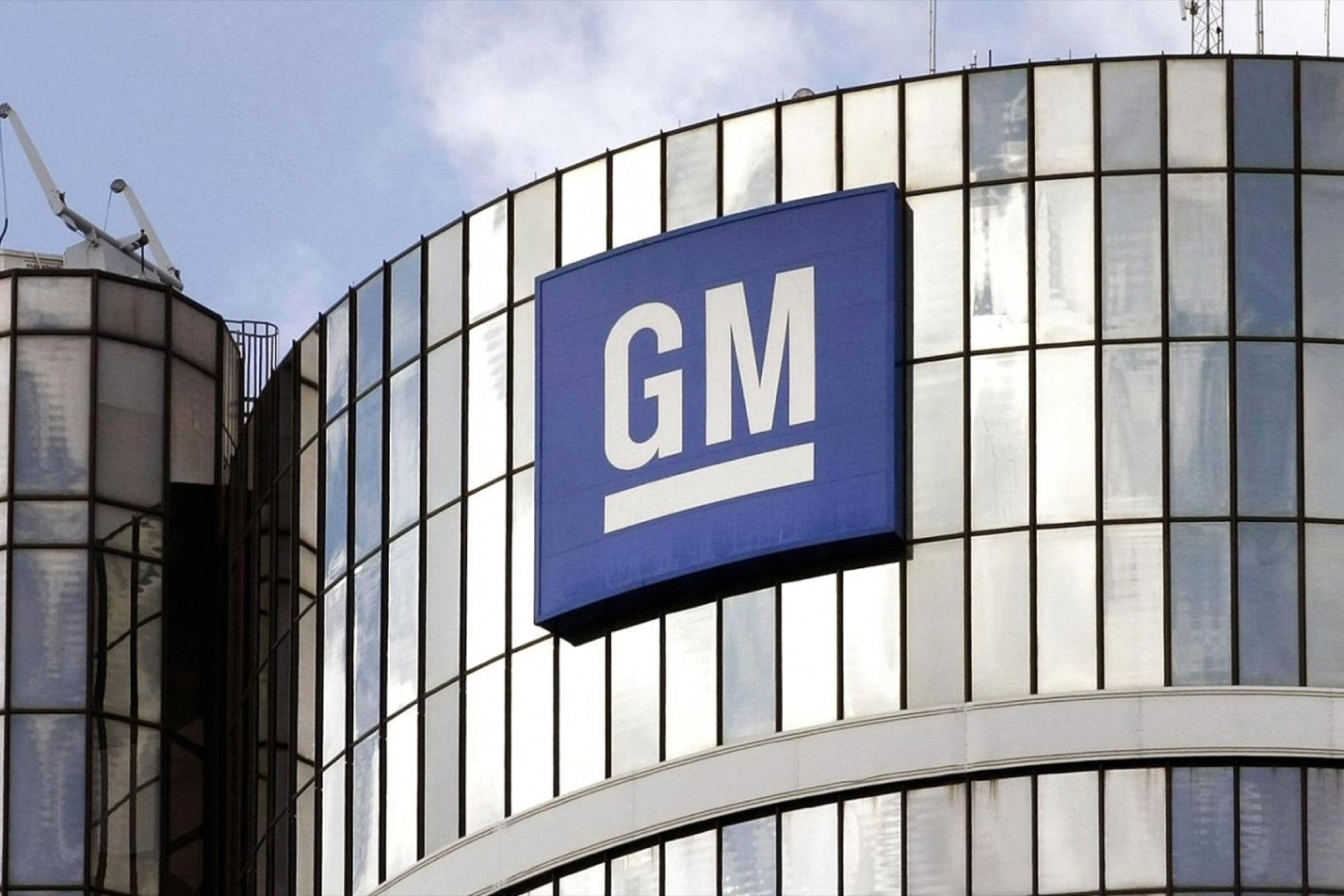GM Buys Sidecar's Assets as It Preps Its Own Ride-Hailing Service ...