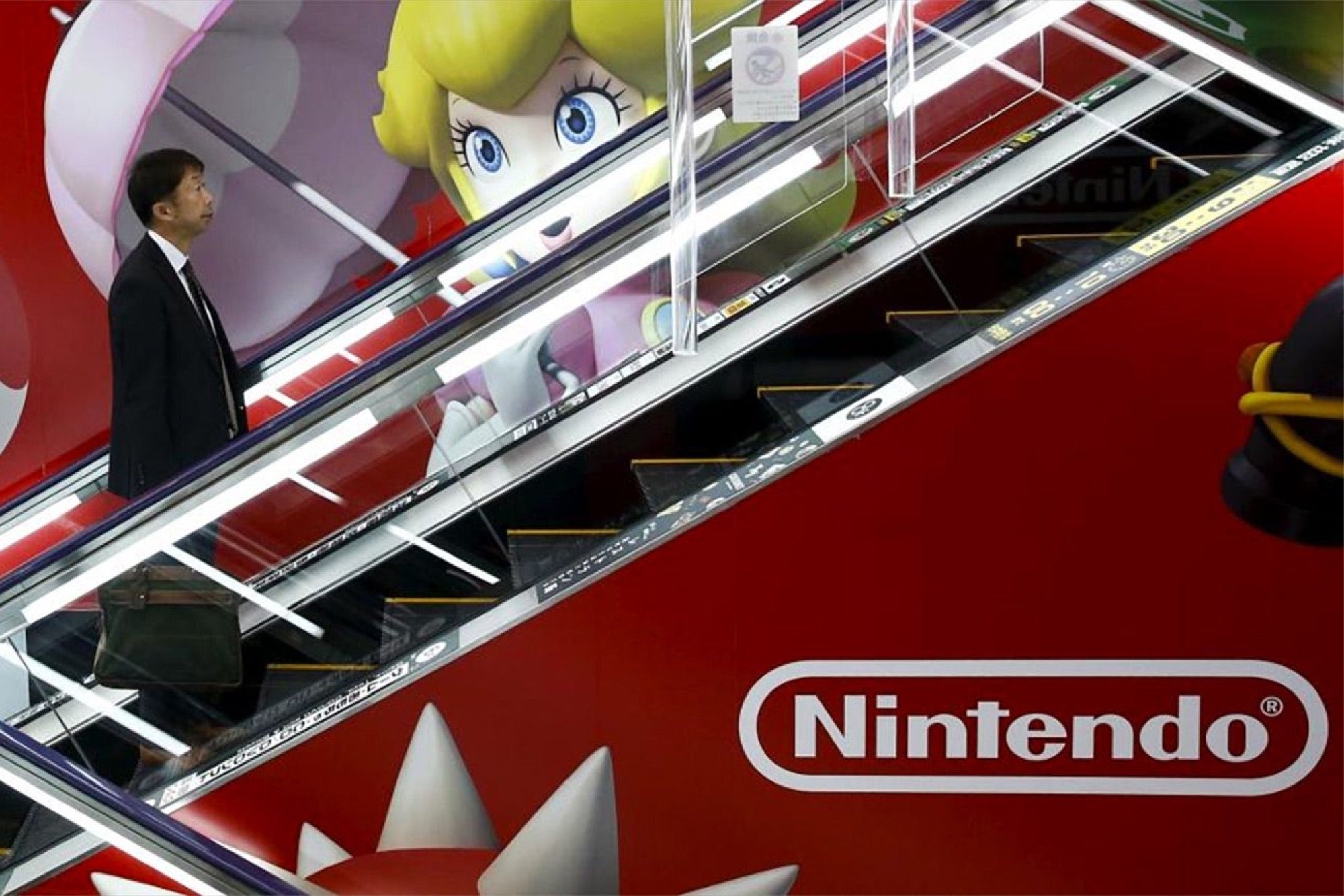 Nintendo Pins Hopes on Smartphone Games and New Console to Boost ...