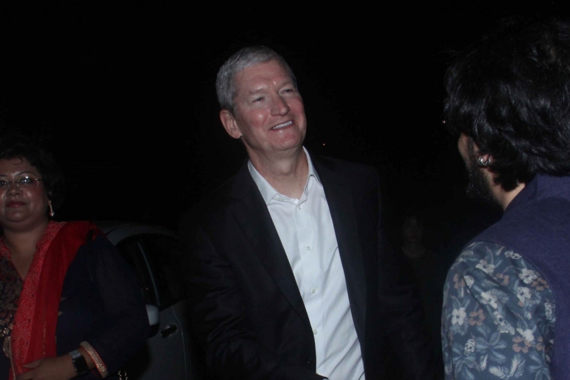 Watch Tim Cook Describe His Daily Routine and 3 Keys for Success ...