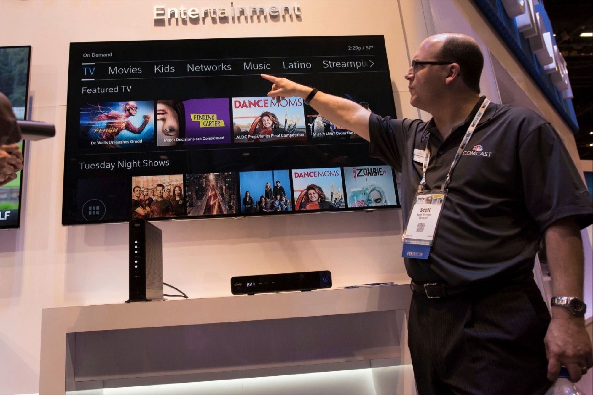 Comcast Will Let Netflix Onto Its Set-Top Box -- Start Up Your Day ...