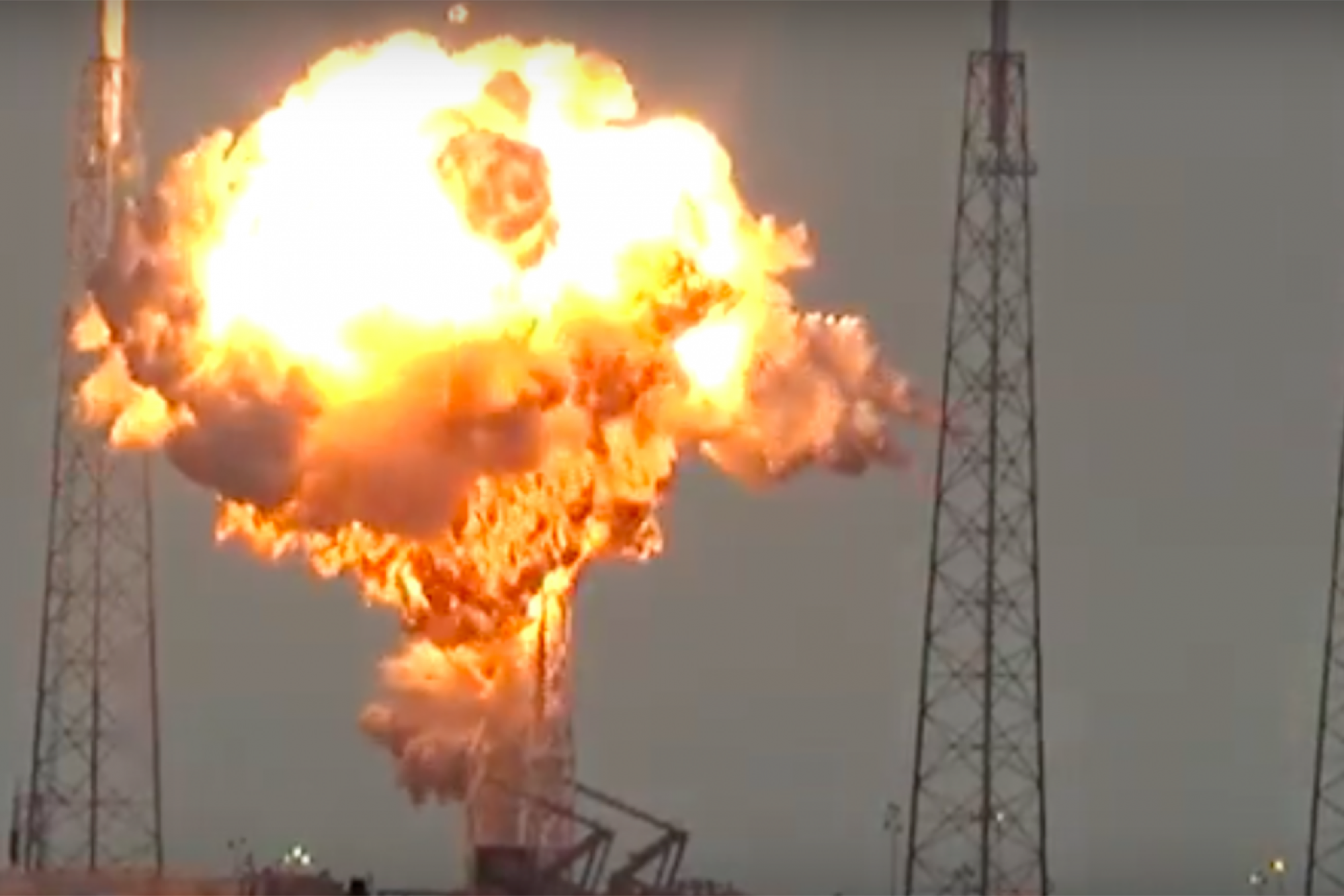 Watch Elon Musk's SpaceX Rocket Explode With Mark Zuckerberg's Facebook ...