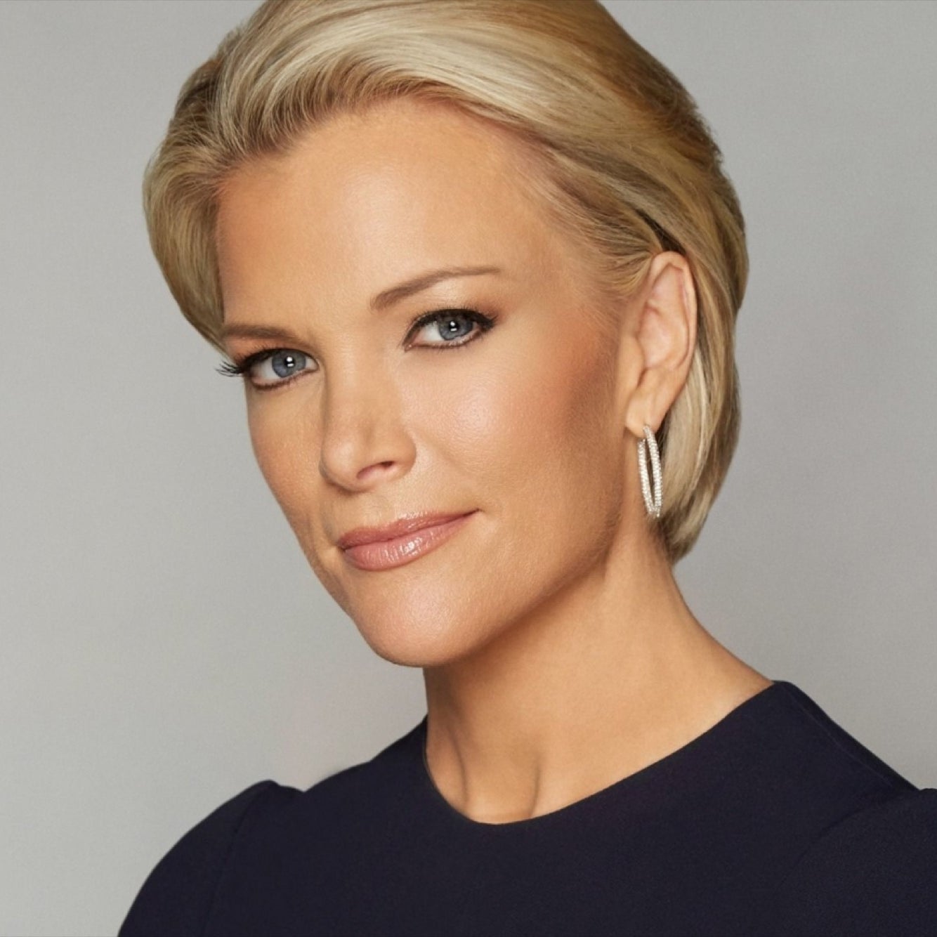 Kelly Guide's Instagram, Twitter & Facebook on IDCrawl