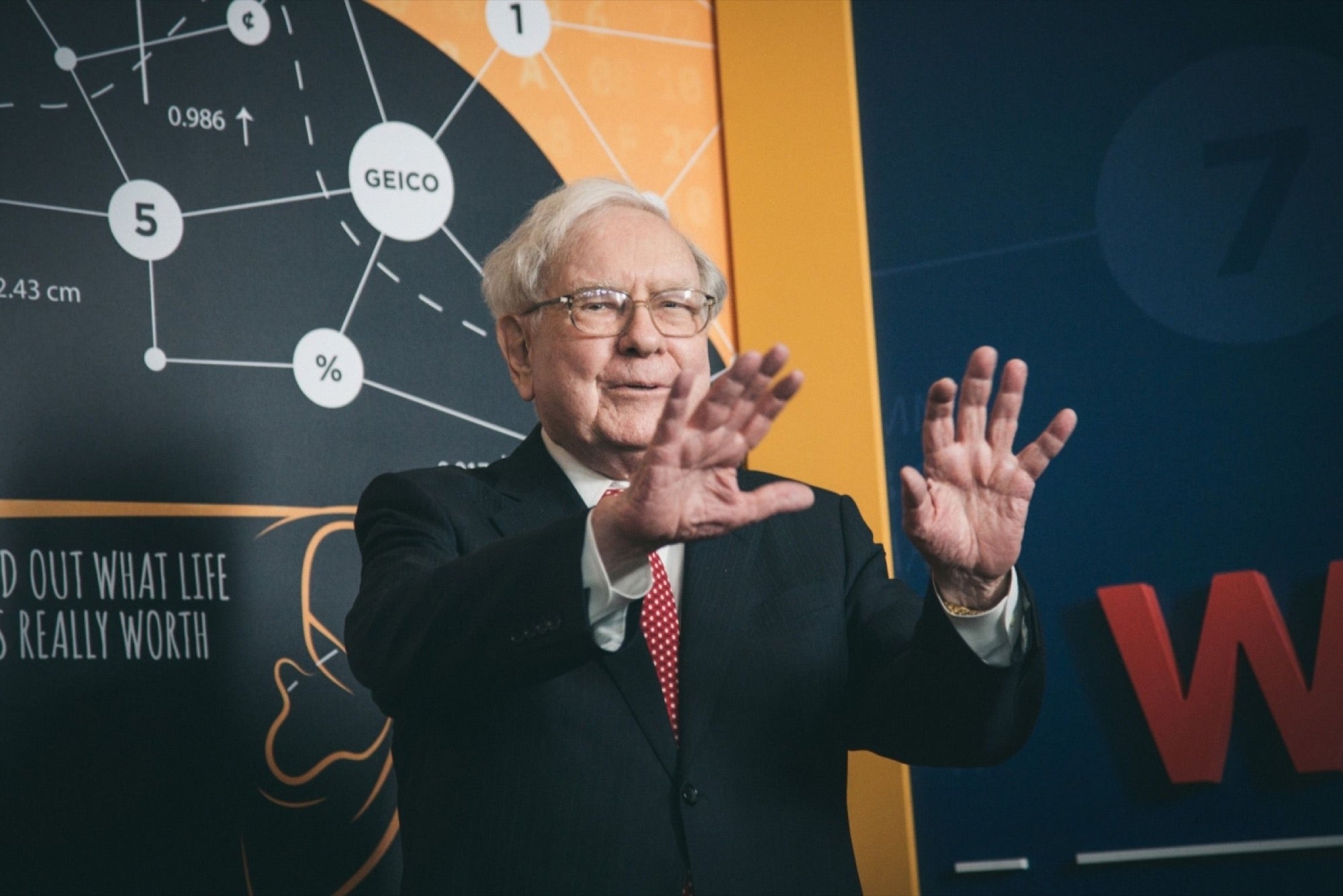 24 Mind-Blowing Facts About Warren Buffett and His $70 Billion Fortune ...